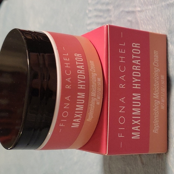 Fiona Rachel | Skincare | Fiona Rachel Hydrating Cream | Poshmark